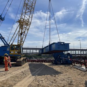 90 MT CRAWLER CRANE – Offshore Construction Specialists Pte. Ltd